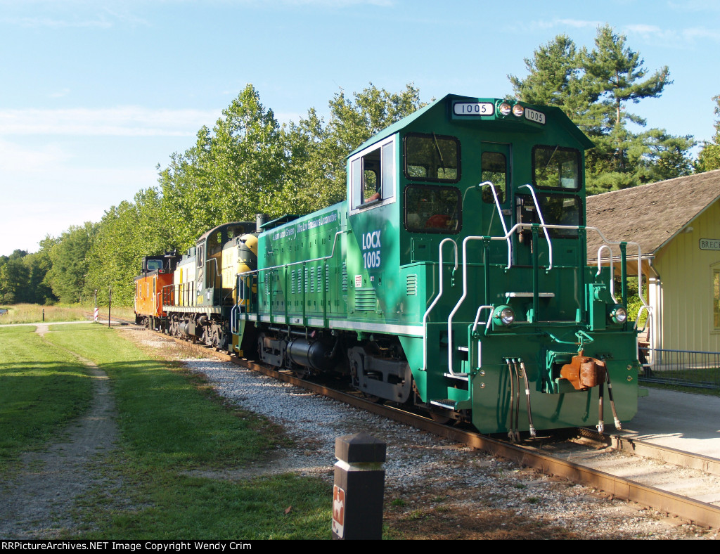 MALX 1689 and LOCX 1005